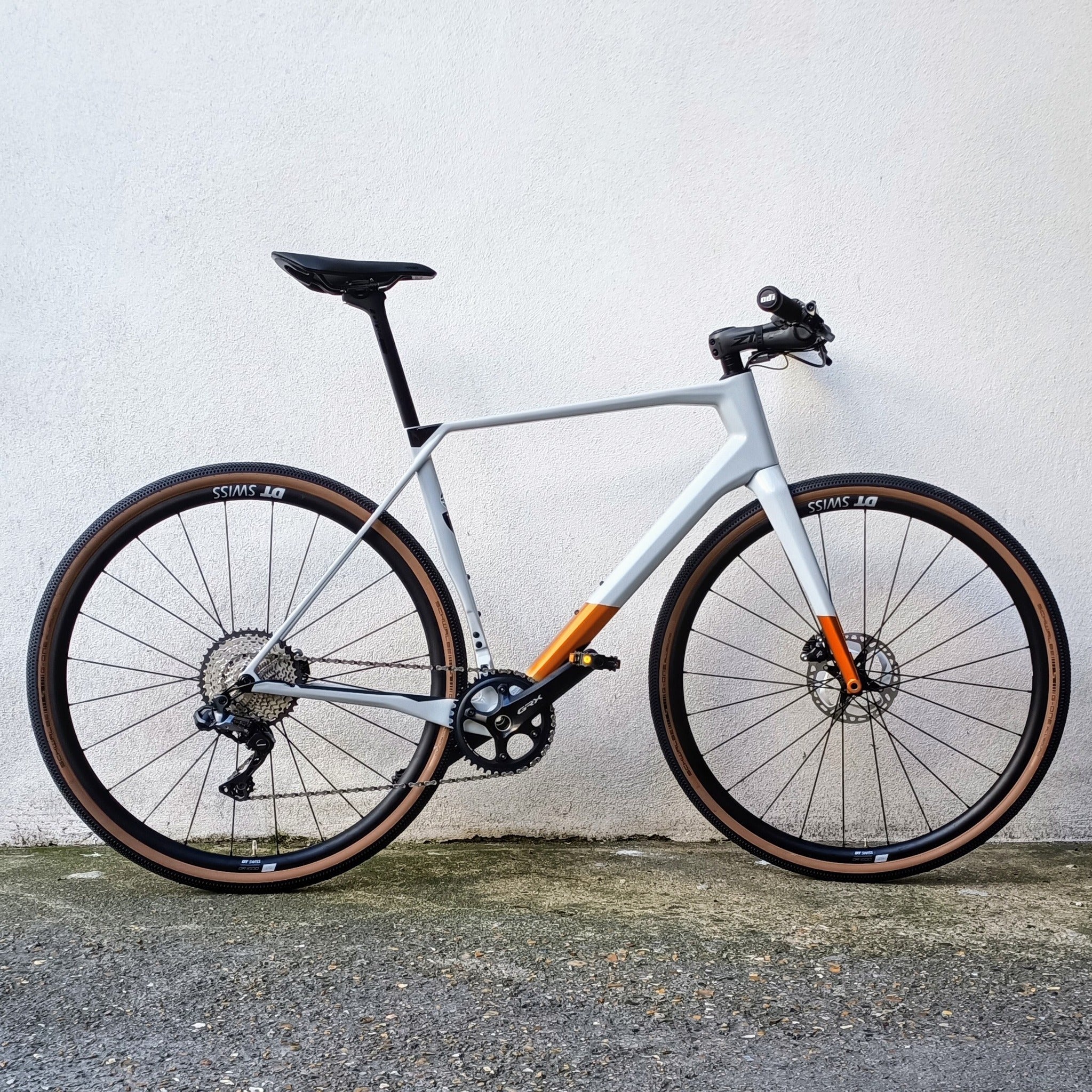 Superior X-Road Team Issue Di2 GR custom – Cycles Victor